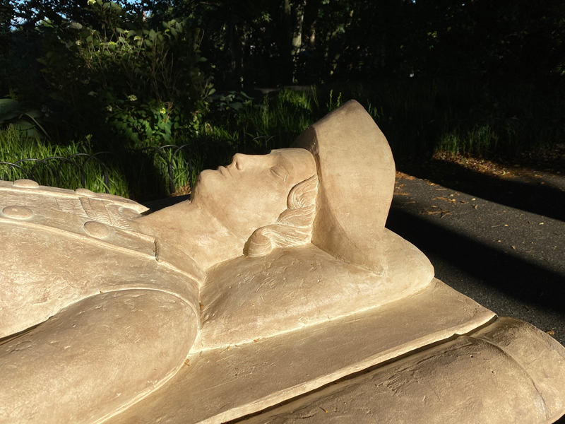 tomb effigy of margaret corbin